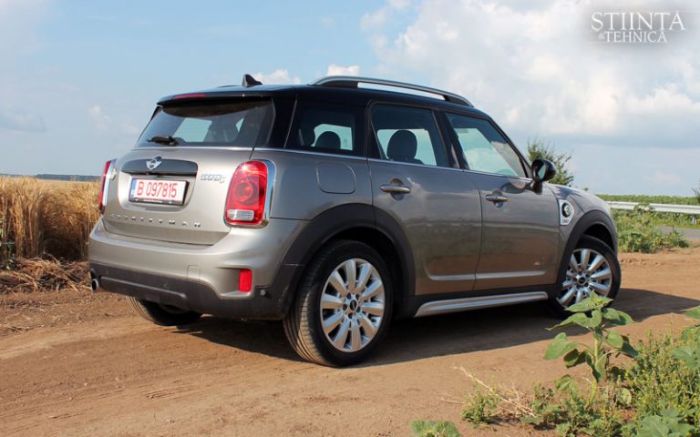Am condus Mini Countryman plug-in hibrid, primul Mini de mare serie ...