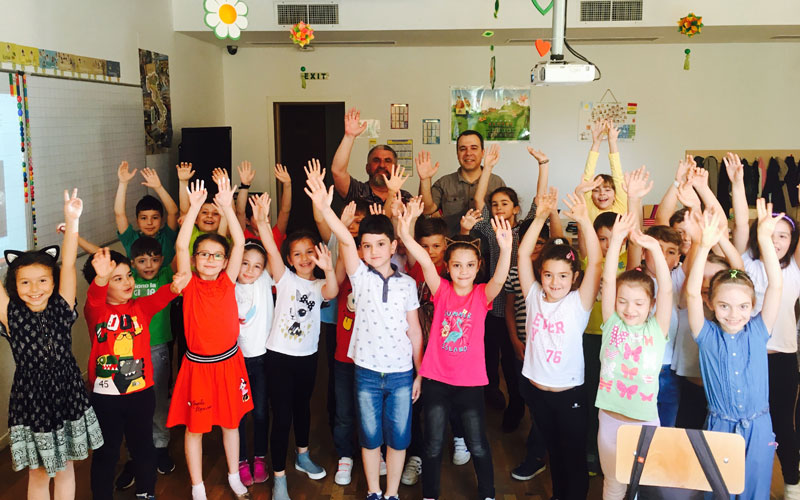 Academia Știință & Tehnică, în vizită la Liceul „Dante Aligheri” din ...